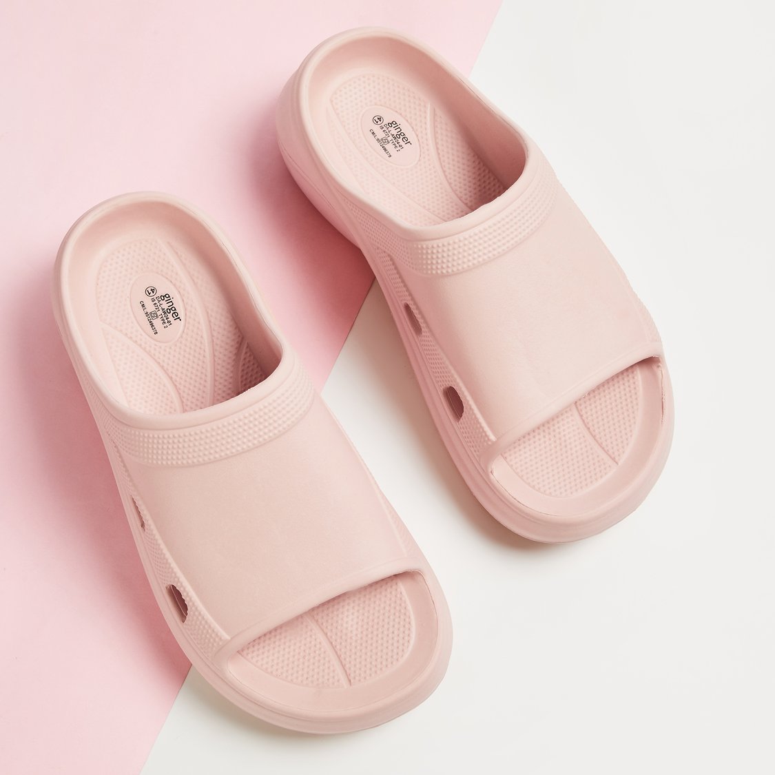 Buy GINGER Solid Sliders from Ginger at just INR 499.0