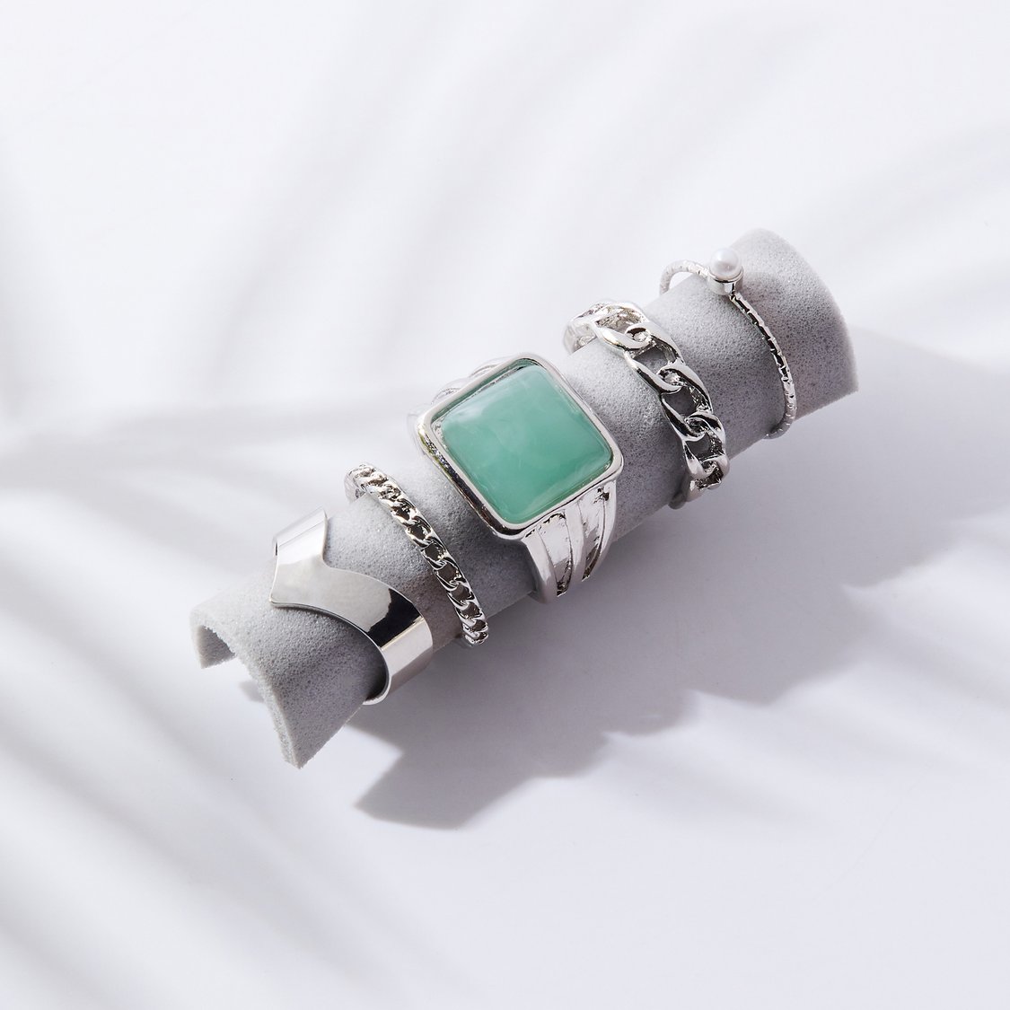 Buy GINGER Assorted Rings - Pack of 5 from Ginger at just INR 399.0