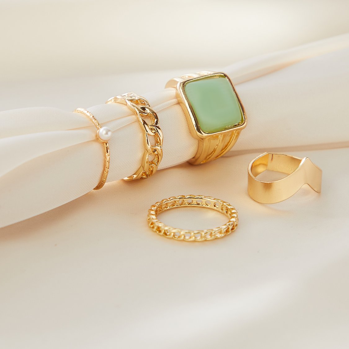 Buy GINGER Assorted Rings - Pack of 5 from Ginger at just INR 399.0