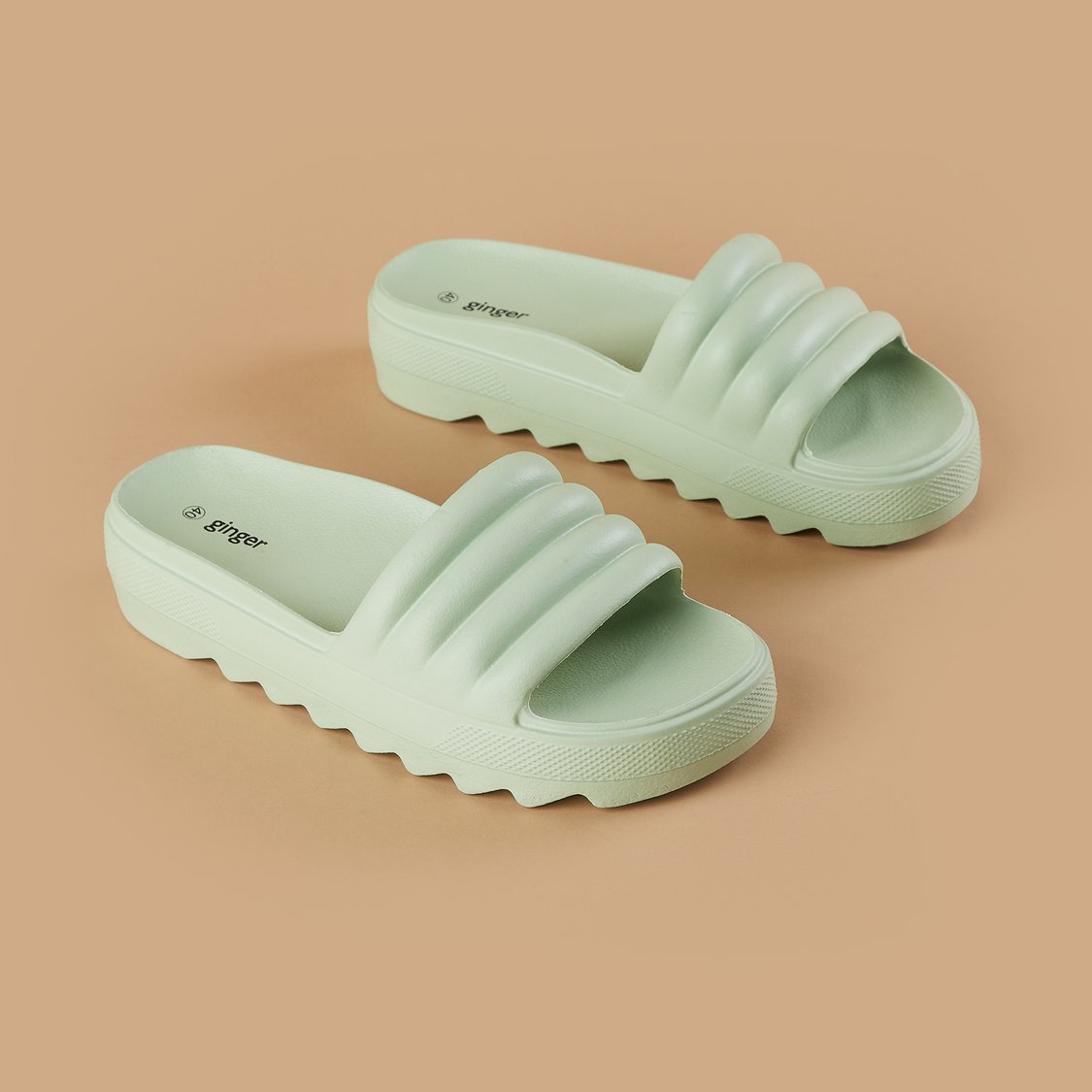 Buy GINGER Solid Sliders from Ginger at just INR 499.0