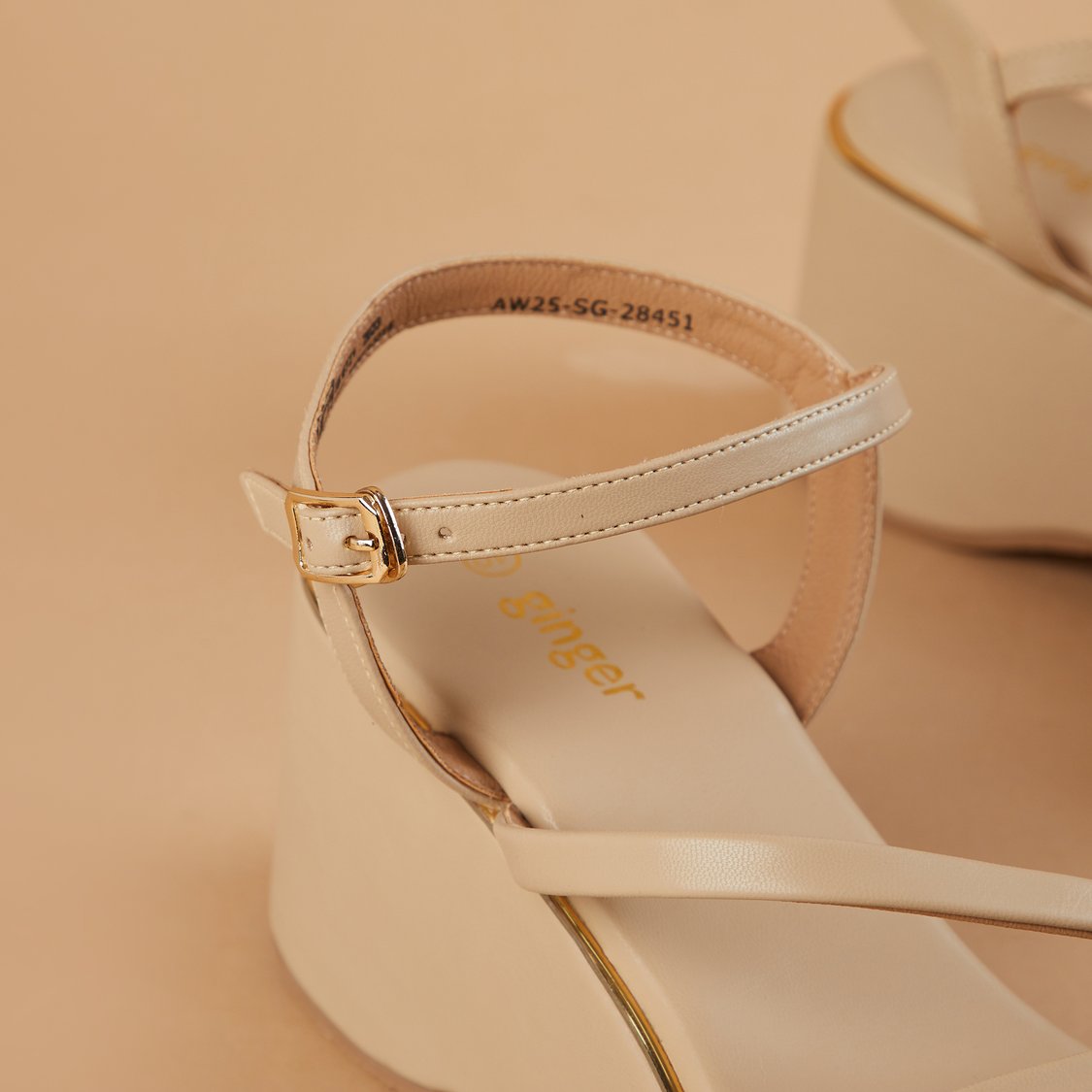 Buy GINGER Solid Platforms from Ginger at just INR 1499.0