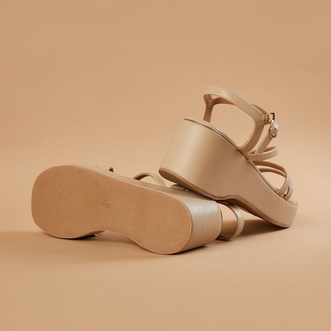 Buy GINGER Solid Platforms from Ginger at just INR 1499.0