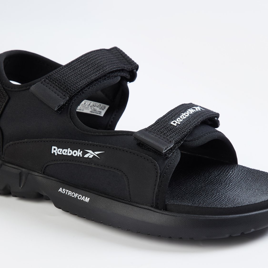 Buy REEBOK Ztaur Aero Floaters from Reebok at just INR 2799.0