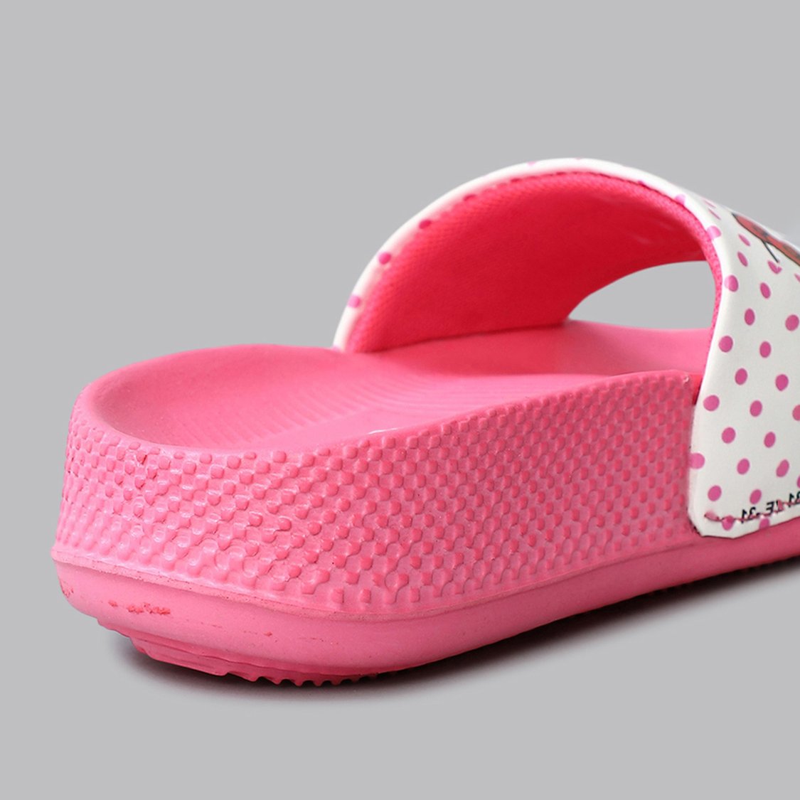 Buy BIOWORLD Girls Hello Kitty Sliders from Bioworld at just INR 899.0