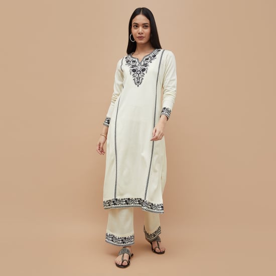 Buy Ethnic Winter Wear for Women Online in India | Lifestyle Stores