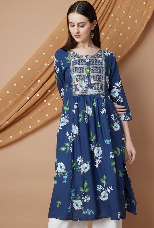Buy Indian Ethnic Wear for Women Online in India | Lifestyle Stores