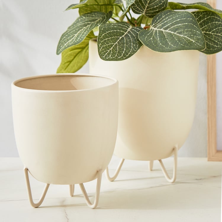 Buy Lets Garden Stout Metal Planter from Home Centre at just INR 299.0