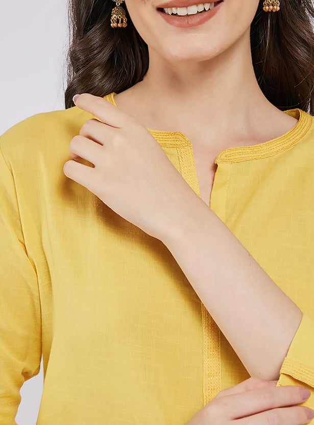 Buy SPAN Solid Straight Kurta from Span at just INR 1299.0