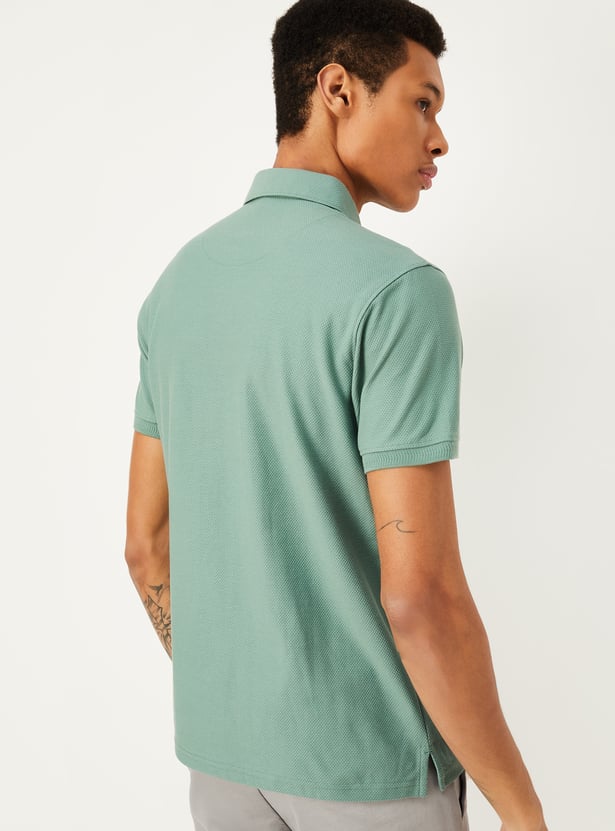 Buy Men Slim Fit Textured Polo T-shirt Online at just Rs. 699.0 ...