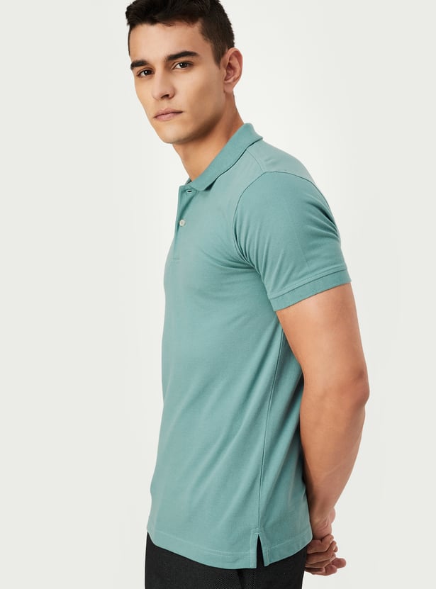 Buy Men Slim Fit Solid Polo T-shirt Online at just Rs. 399.0 ...