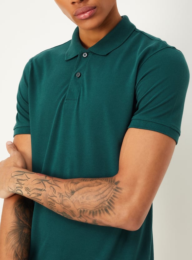 Buy Men Slim Fit Solid Polo T-shirt Online at just Rs. 399.0 ...