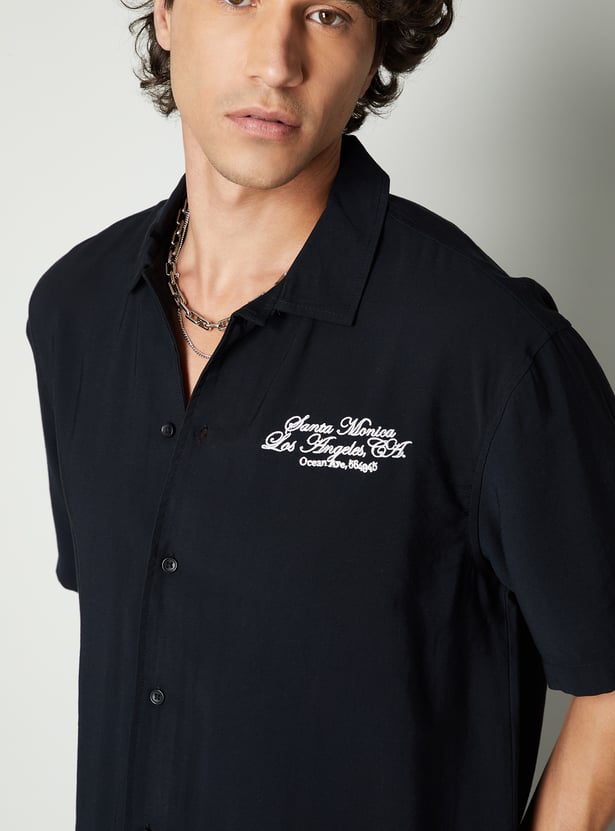 Buy Men Relaxed Fit Back Embroidery Shirt Online at just Rs. 1099.0 ...