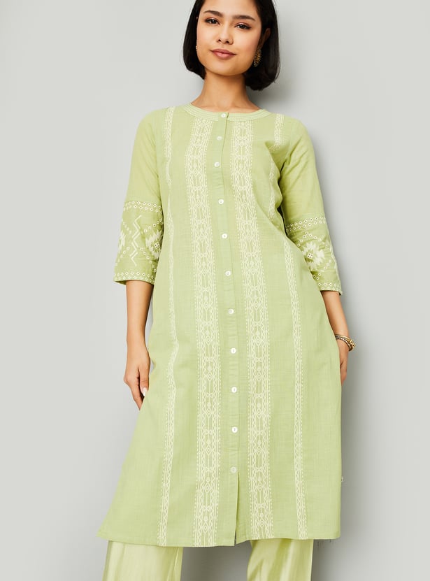 Buy Women Thread Embroidered Straight Kurta Online at just Rs. 699.0 ...