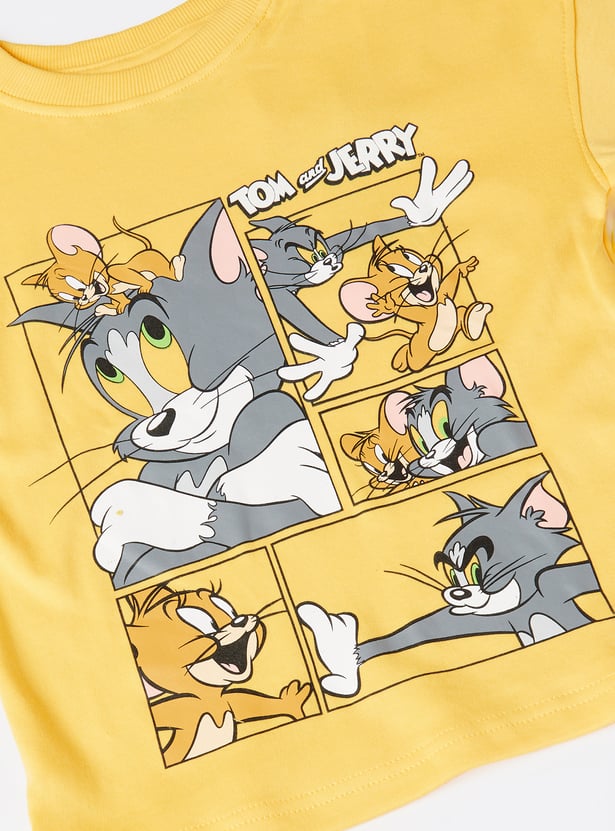 Buy Boys Tom & Jerry Print T-shirt Online at just Rs. 399.0 ...
