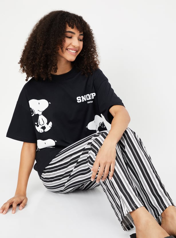 Buy Women Snoopy Print PJ Set Online at just Rs. 799.0 - 1000015359851 ...