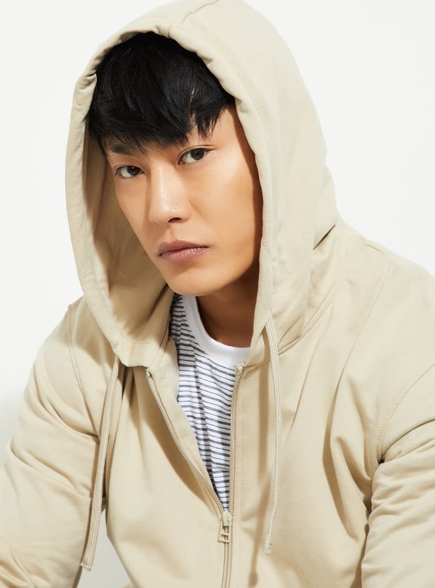 Buy URB_N Men Solid Hooded Sweatshirt Online at just Rs. 899.0 - 1000015709809 | Max Fashion