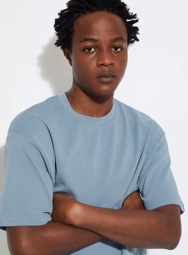 Buy URB_N Men Textured T-shirt - Pack of 2 Online at just Rs. 798.0 ...